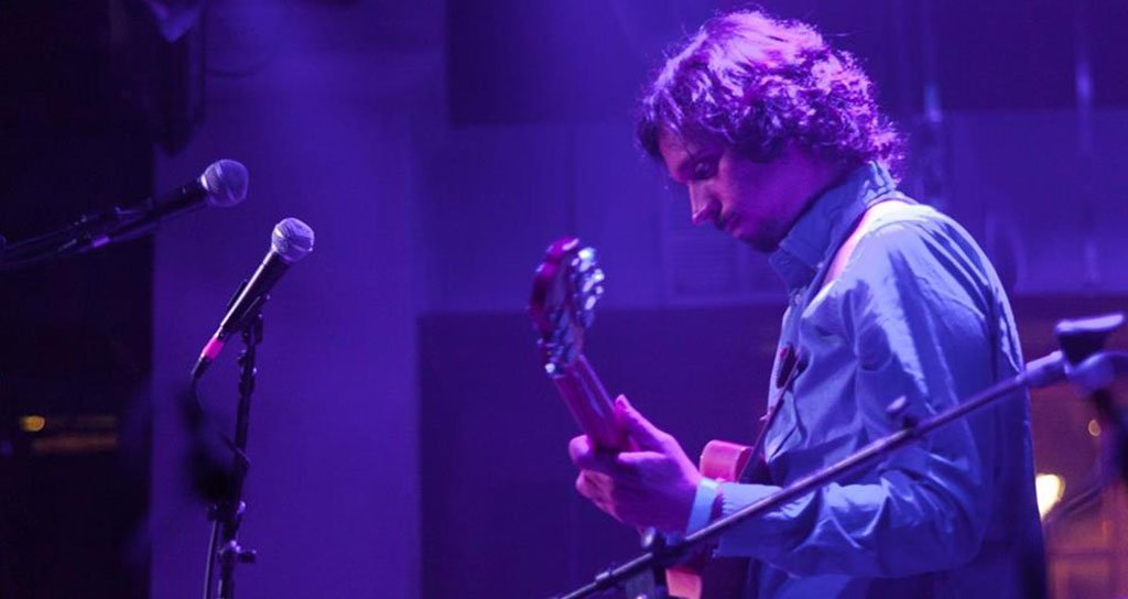 Ulises Hadjis el cantautor nominado a múltiples Latin GRAMMYs, es ...