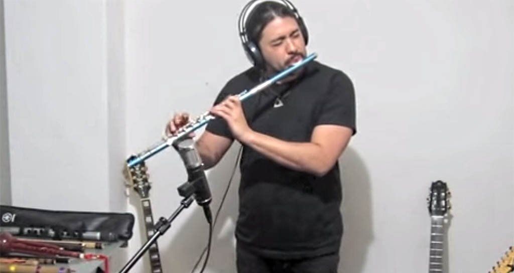 Lester Paredes nos demuestra como tocar diferentes estilos con ...