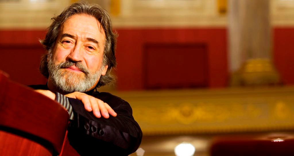 Jordi Savall: "La música es la verdadera historia viva del ser humano"